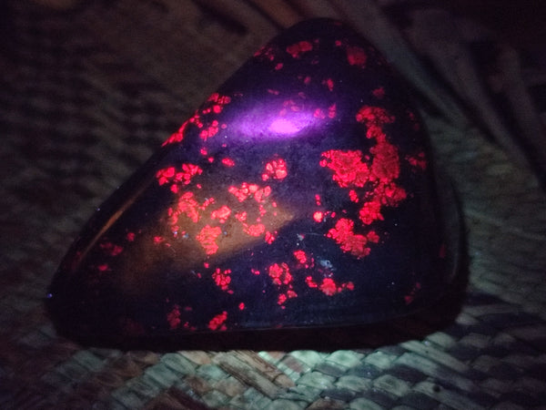 Polished Ruby Corundum In Chrome Verdite Free Forms x 6 From Zimbabwe ...