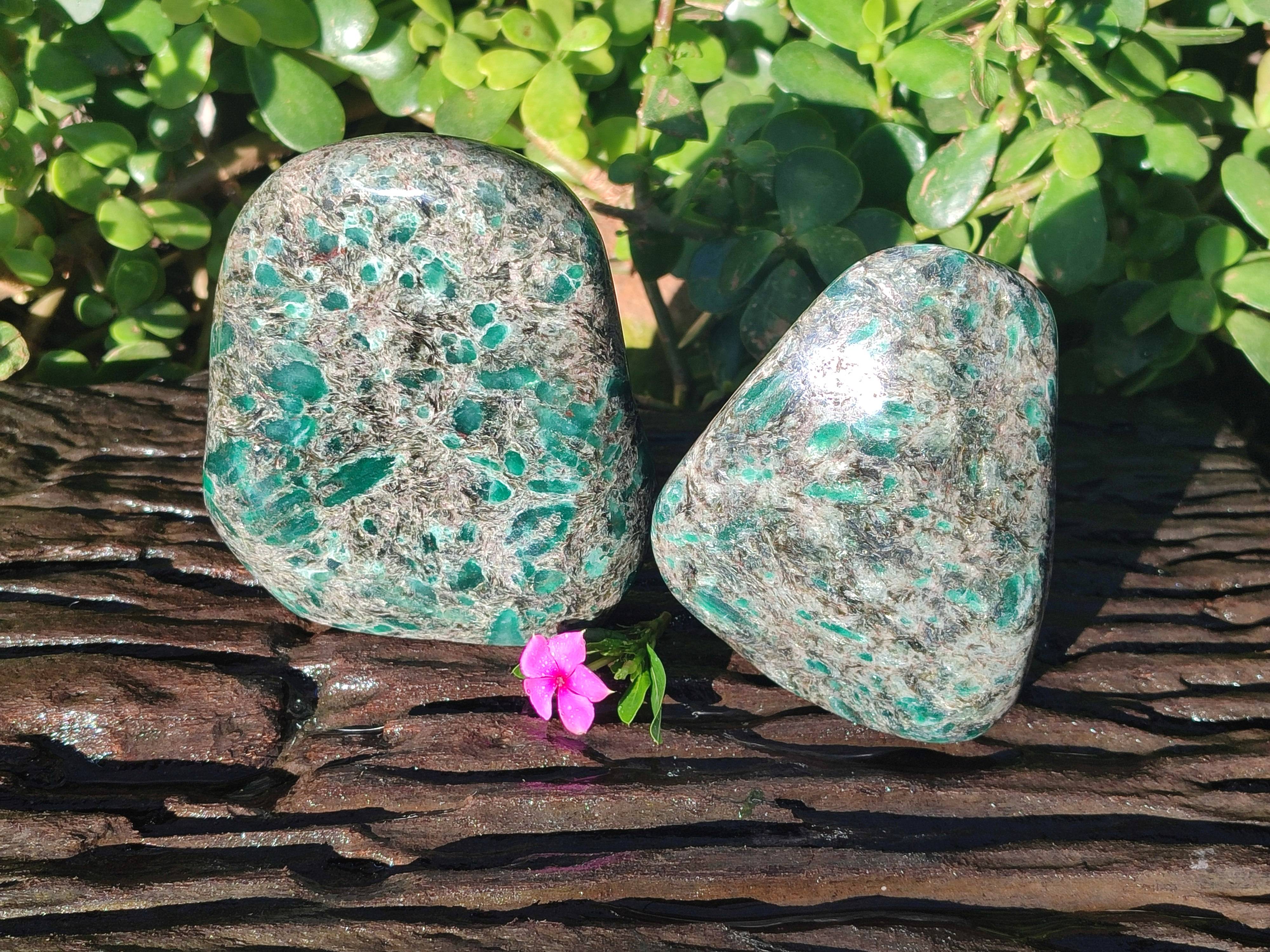 Polished Emerald Mica In Matrix 'Mutokolite' Standing Free Forms x Fro ...