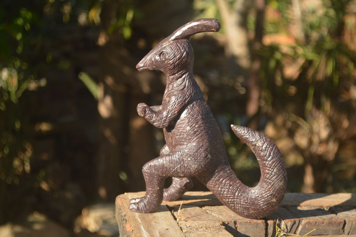 Hand Made Parasaurolophus "Trumpet Dinosaur" Serpentine Carving x 1 Fr ...